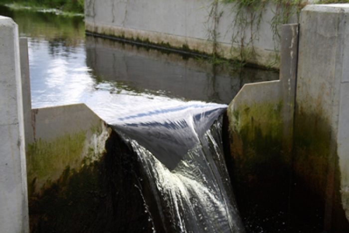 Free & Submerged Weir Flow
